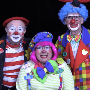 Video: Busy Bee Clown Skit with Call Us Clowns – ClownAntics